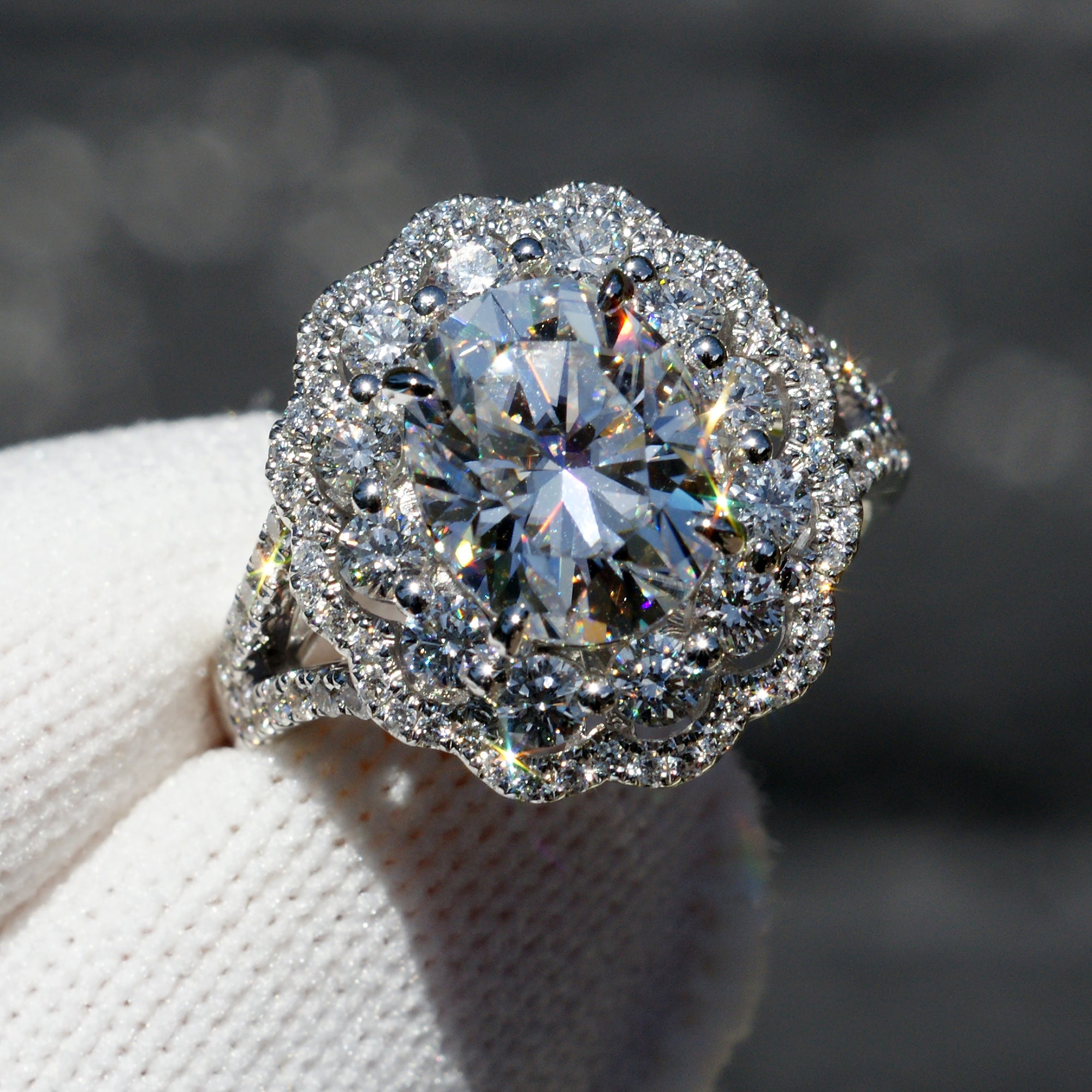 The Constance Oval Cut Moissanite Diamond Ring 18k White Gold (3.91ct.