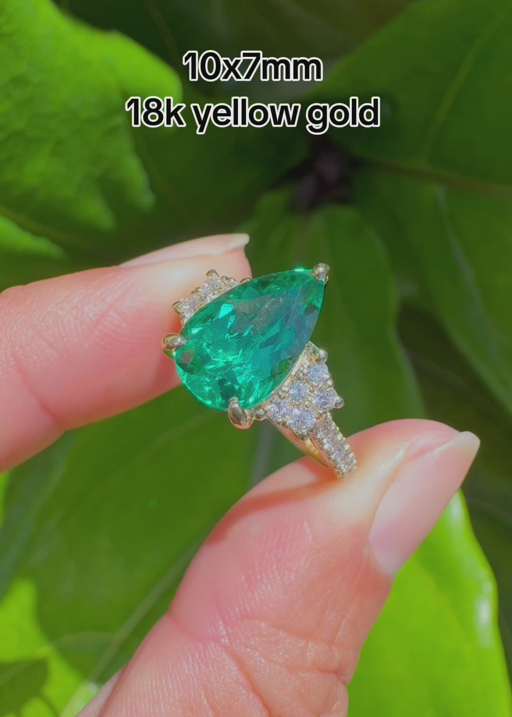 The Taylor Pear Cut Emerald Ring (Lab-Grown)