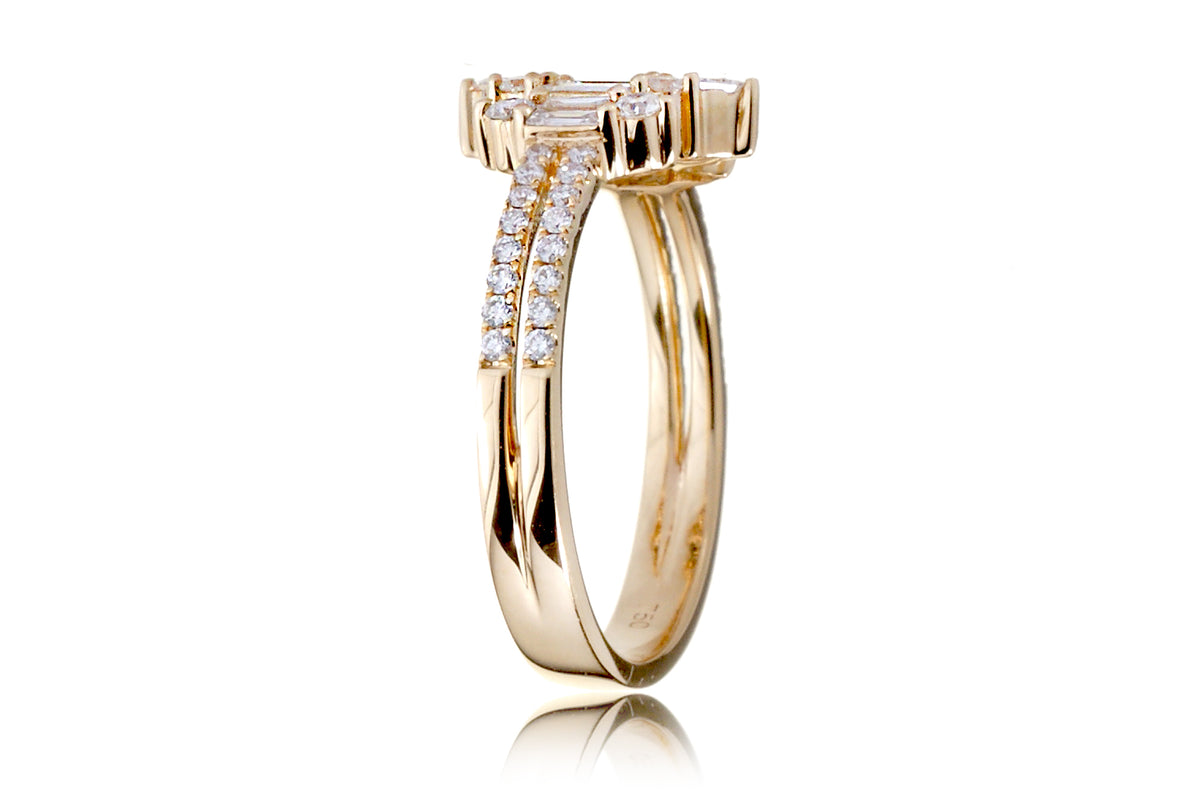 The Taj Mahal Diamond Cluster Engagement Anniversary Ring